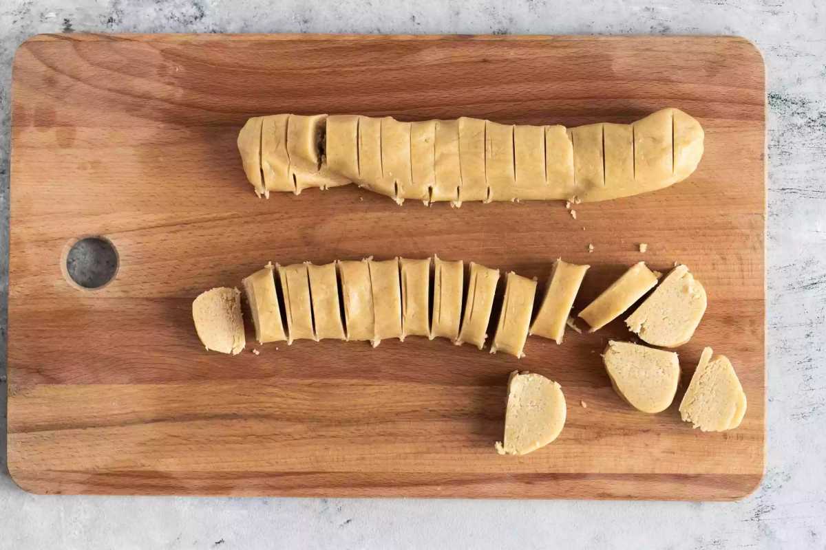 ကွတ်ကီးချစ်သူများအတွက် နှမ်းကပ်ကွတ်ကီးပြုလုပ်နည်း | MyFood Myanmar