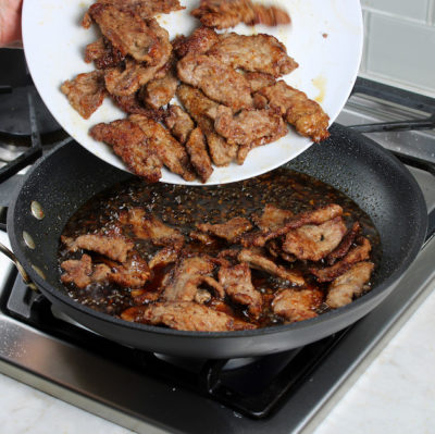 မွန်ဂိုရိုးရာ အမဲသားကြွပ်ကြော် | MyFood Myanmar