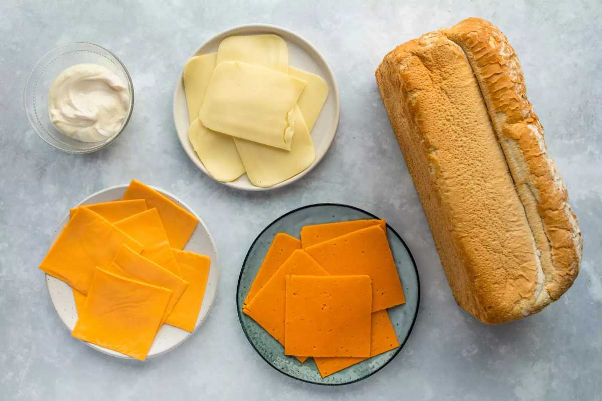 ချိစ်အစာသွပ် ပေါင်မုန့်ဆင်းဝှစ်ချ် | MyFood Myanmar