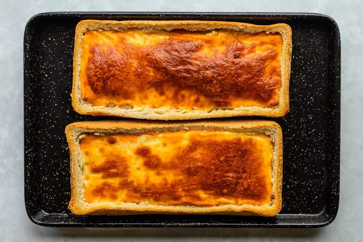 ချိစ်အစာသွပ် ပေါင်မုန့်ဆင်းဝှစ်ချ် | MyFood Myanmar