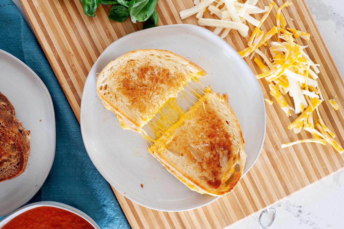 ချိစ်အရသာ ပေါင်မုန့်မီးကင် | MyFood Myanmar